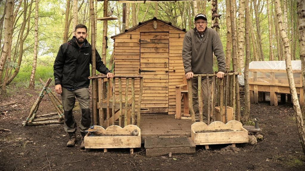 Cheap Off Grid Homestead - Building A Cabin From Pallet Wood...